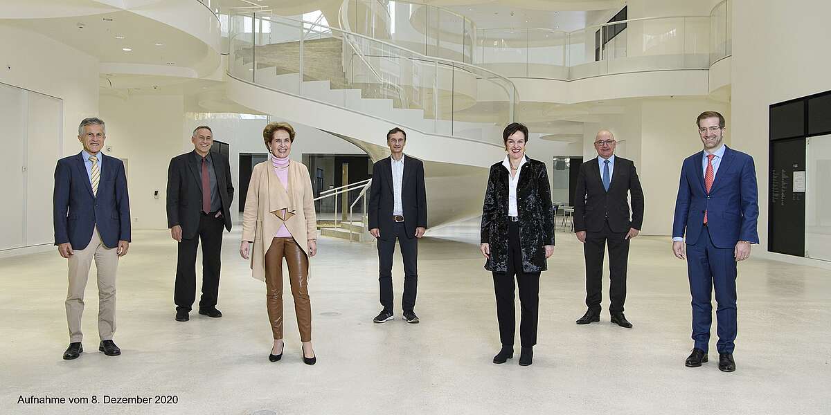 Handover of the new Biozentrum building to the University of Basel ...