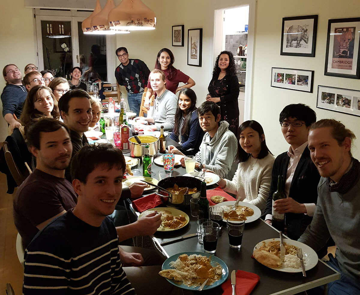 Research Group Knut Drescher - Biozentrum